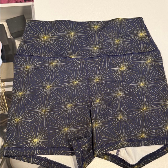 Fleo | Shorts | Fleo Navy And Yellow Patterned Womens Shorts | Poshmark